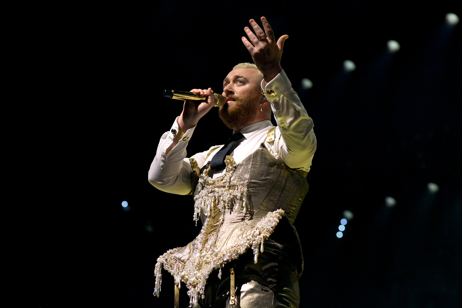 Photos: Sam Smith Captivates Philadelphia, PA (With Jessie Reyez ...