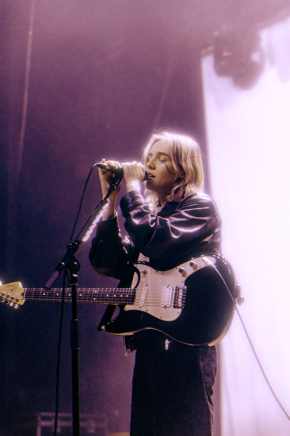 The Japanese House at The Majestic Theatre in Detroit, MI (with Ally ...